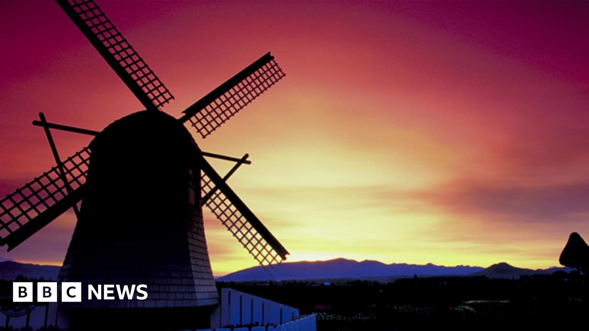 Smashed Hits: The Windmills Of Your Mind - BBC News