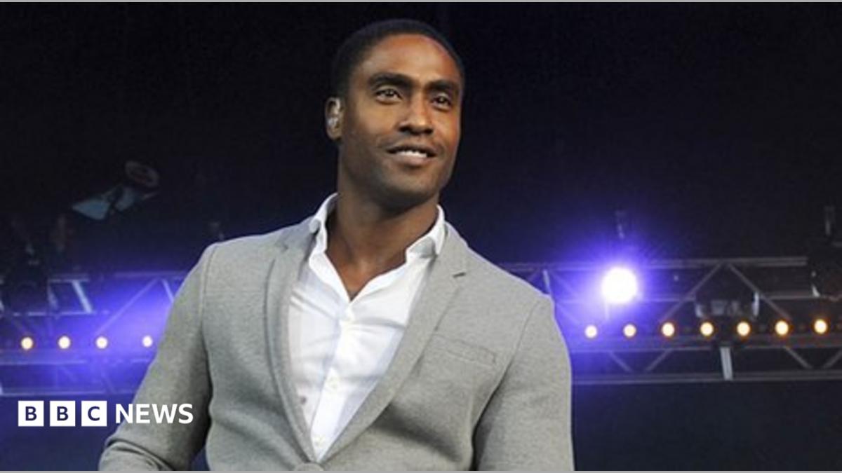 Blue singer Simon Webbe has declared himself bankrupt - BBC News