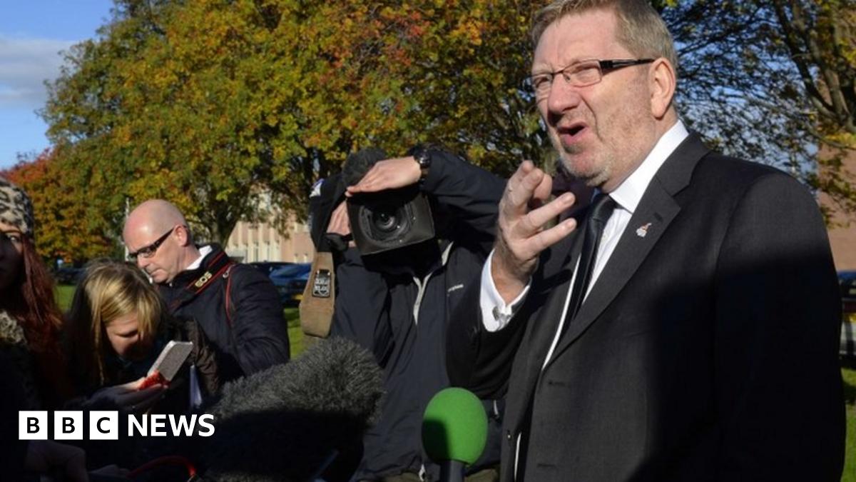 Grangemouth dispute: Hopes rise after Unite accepts survival plan - BBC ...