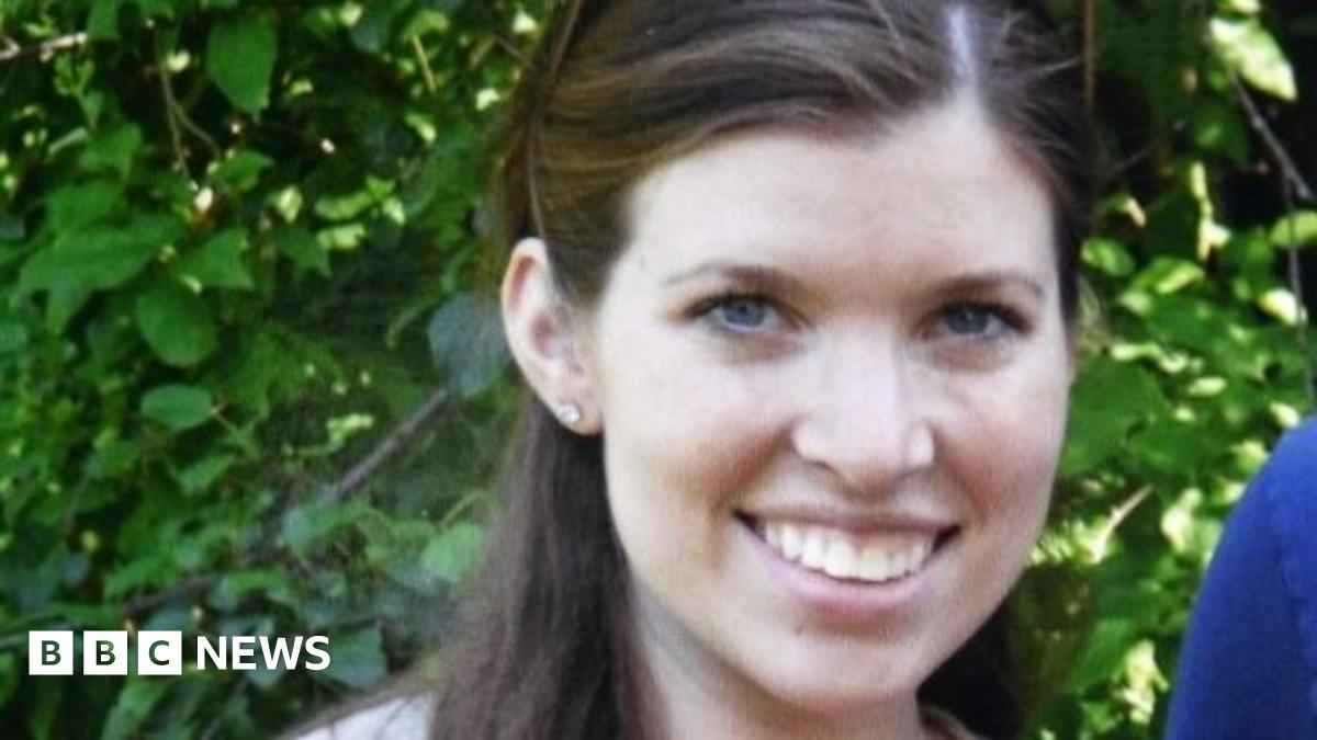 US teacher Colleen Ritzer was 'killed with box cutter' - BBC News