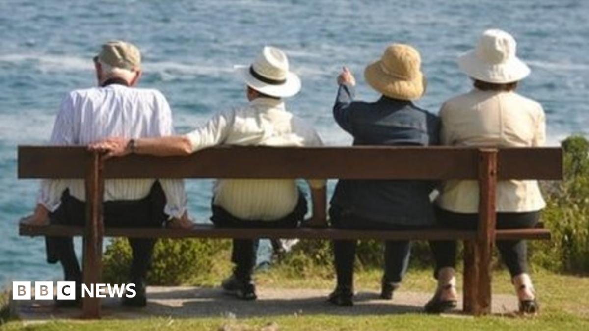 Ageing population 'biggest threat' for Isle of Man - BBC News