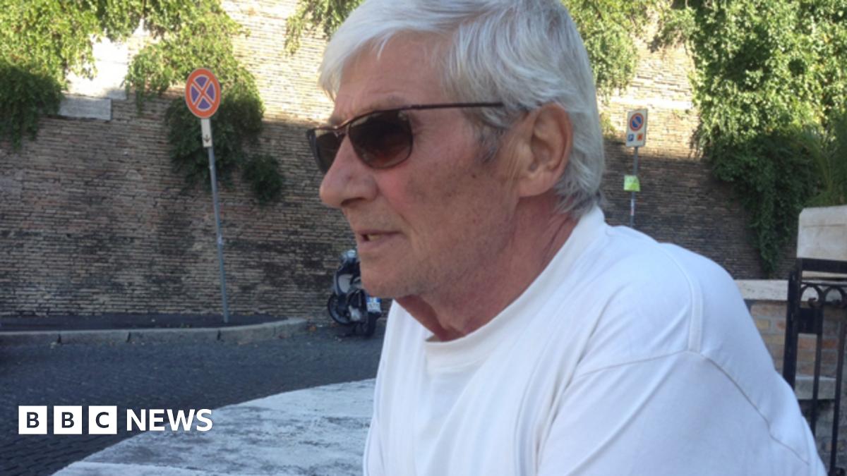 The toxic reason a mafia boss became a police informant - BBC News