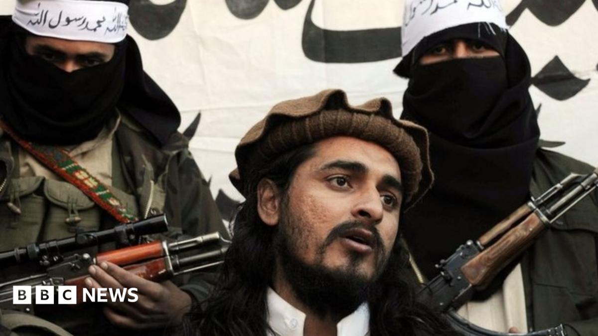 Hakimullah Mehsud: Pakistan forces on alert after death - BBC News