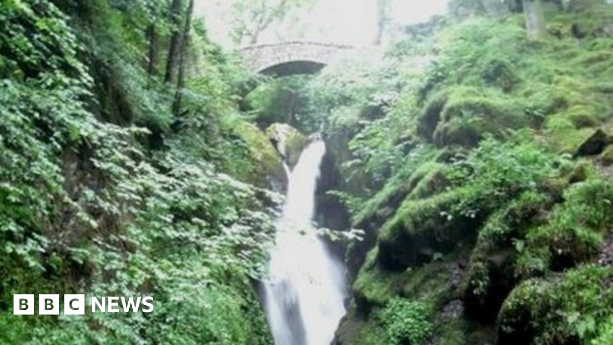 Aira Force waterfall revamp begins - BBC News