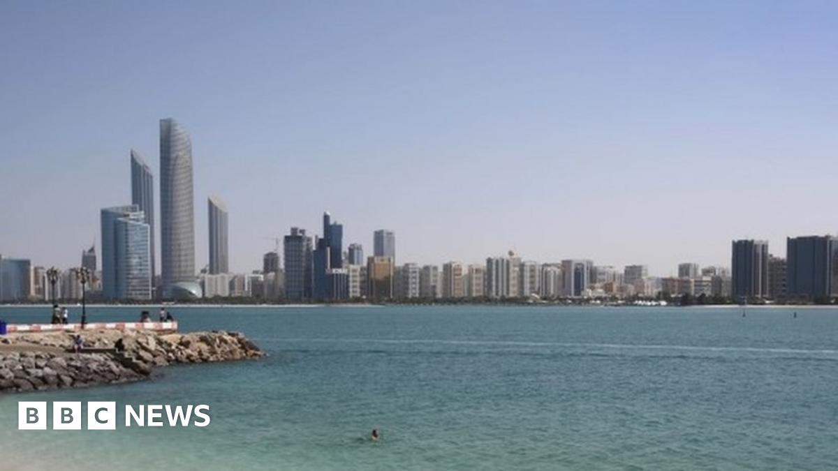 UAE: Islamists on trial over Muslim Brotherhood claims - BBC News