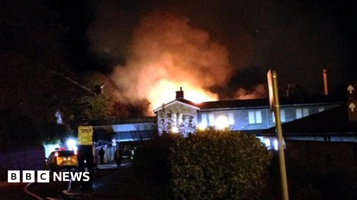 Major Aberdeen hospital fire probe may be several days away - BBC News