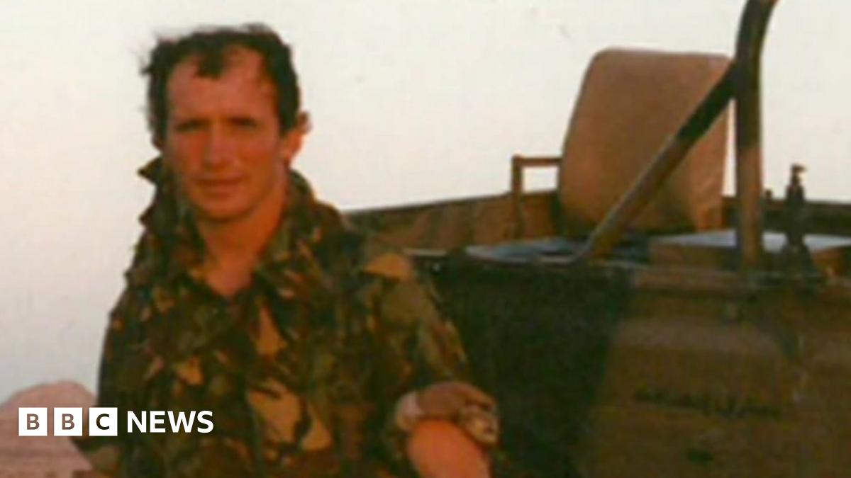 Zimbabwe gold mine manager death: Family offers reward - BBC News