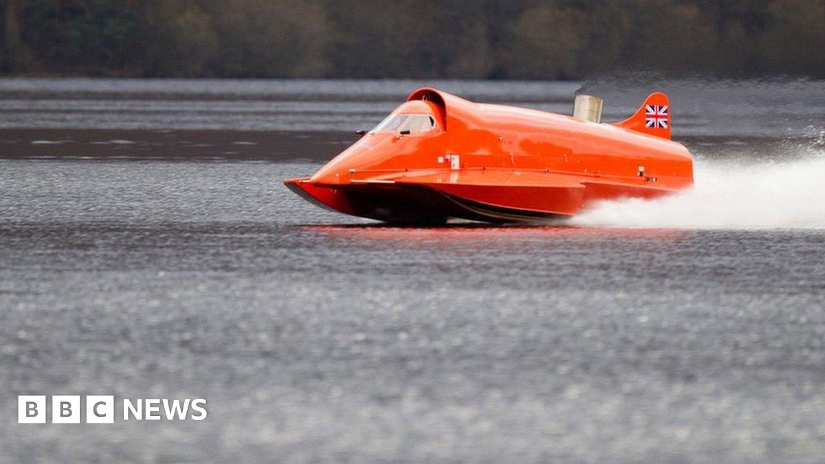 Coniston Power Boat Records Week draws daredevils - BBC News
