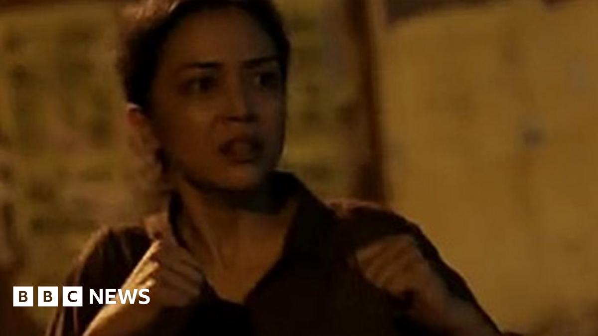 India: 'Eve-teasing' fight-back film divides opinion - BBC News