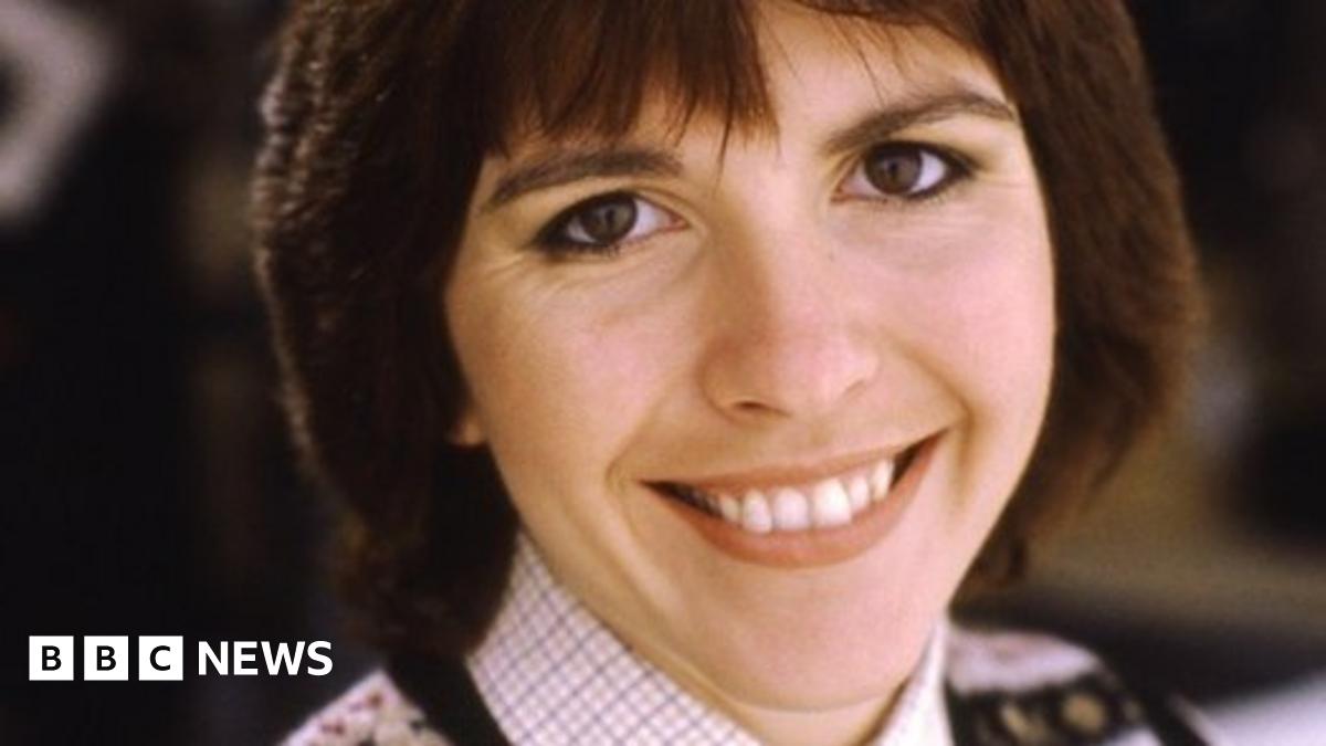 Maggie Philbin to lead digital taskforce - BBC News