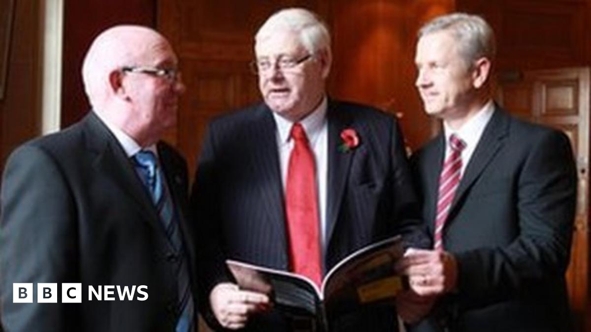 Victims tell politicians to make dealing with past a priority - BBC News