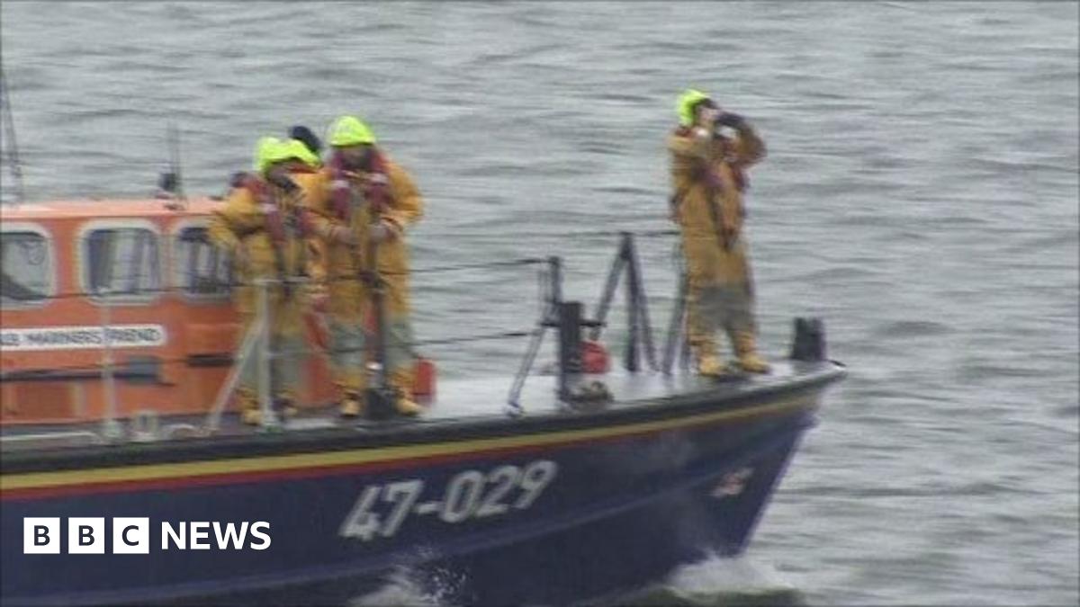 Man drowns at Rathmullan pier in County Donegal - BBC News