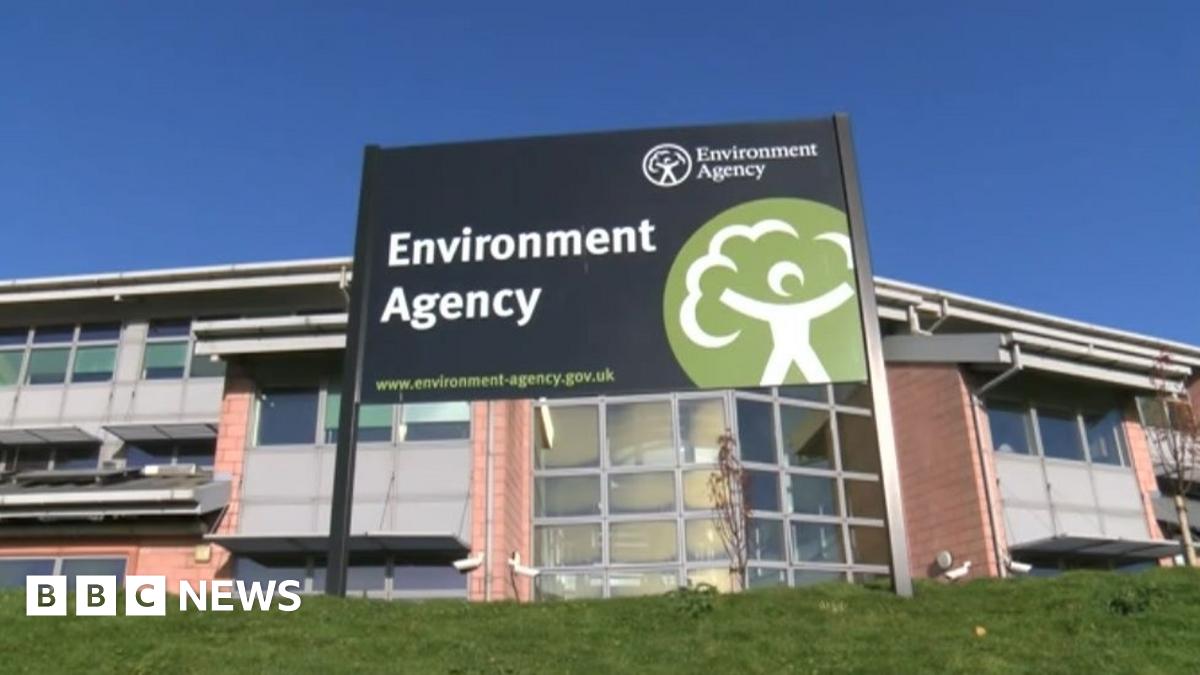 Cumbria awarded £2m for flood defence projects - BBC News