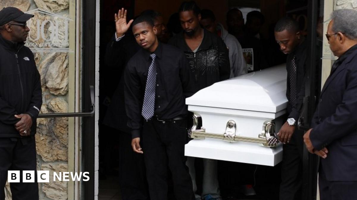 Theodore Wafer charged in Detroit death of Renisha McBride - BBC News