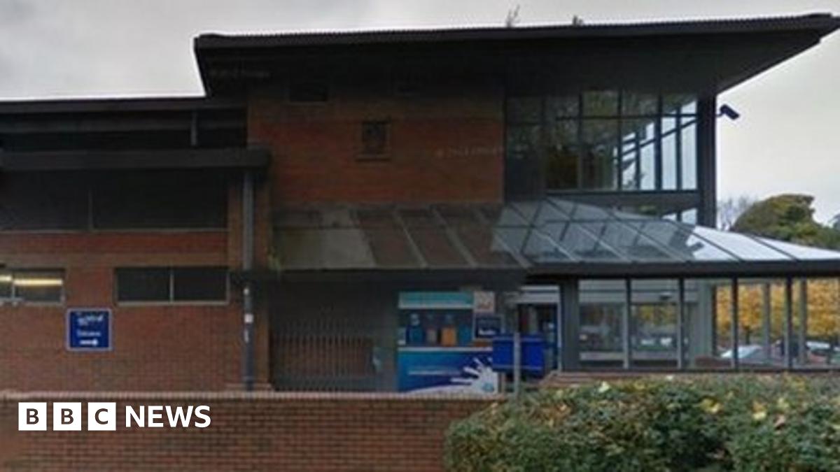 Wolverhampton Central Baths: Council reverses plans to close pool - BBC ...