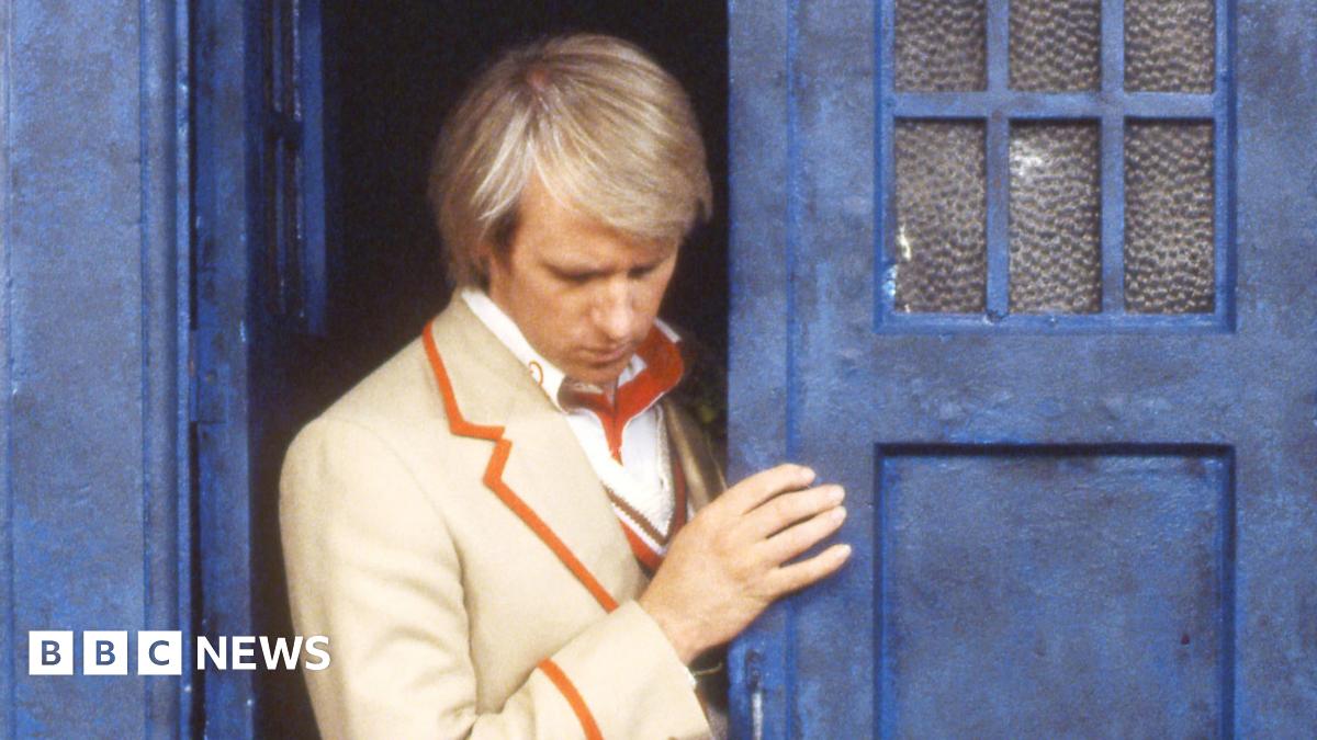 Peter Davison: 'I was quicker than most Doctors' - BBC News