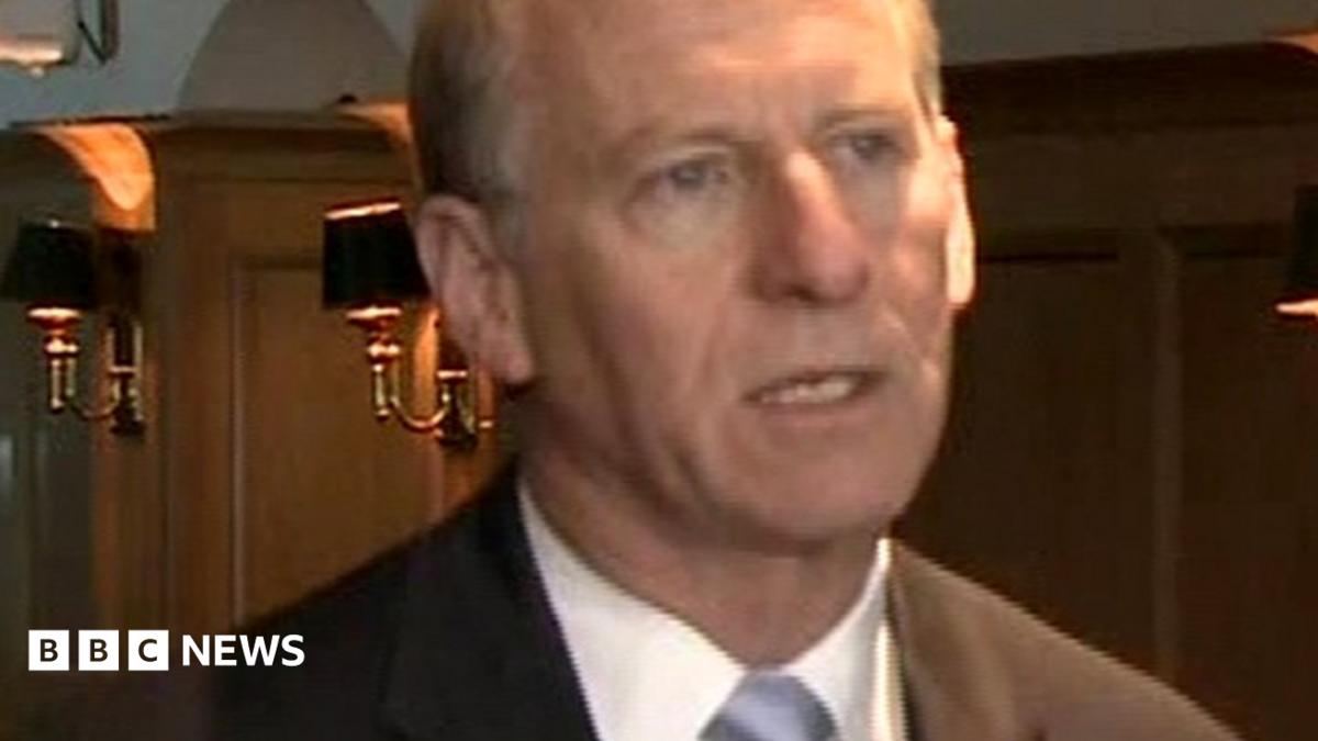 Richard Haass talks: Latest phase ends until December - BBC News
