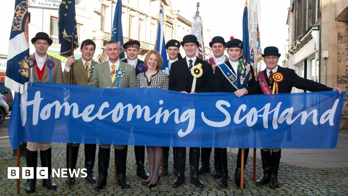 Scottish Borders common riding campaign launched - BBC News