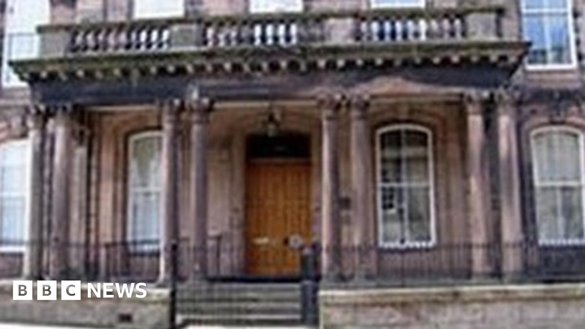 Aberchirder police sergeant Neil Shand faces child images trial - BBC News