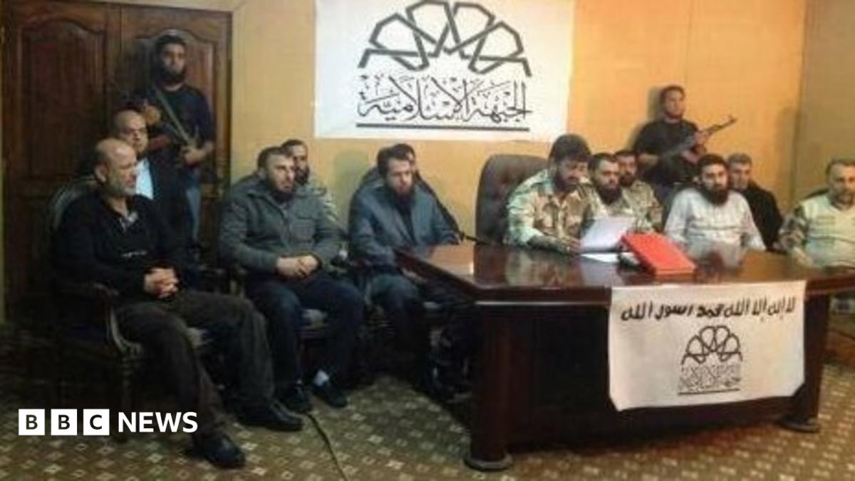 Leading Syrian rebel groups form new Islamic Front - BBC News