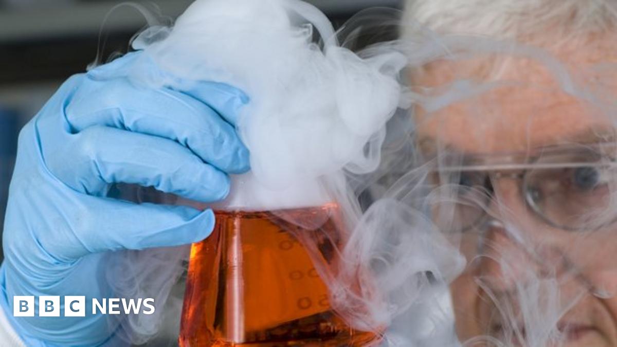 Viewpoint: Why do people hate the word 'chemicals'? - BBC News