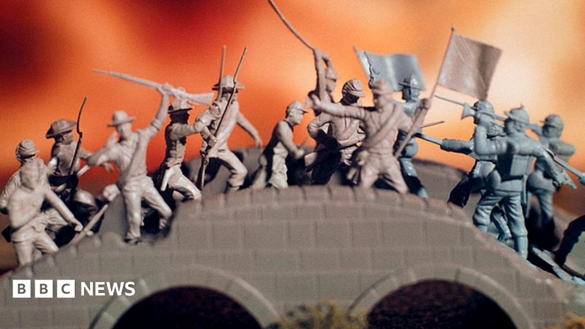 In pictures: War Games - BBC News