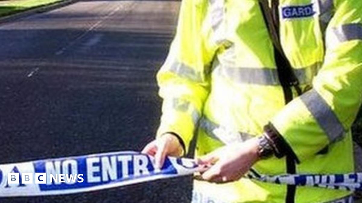 Arrest after woman's body is found in County Kerry - BBC News