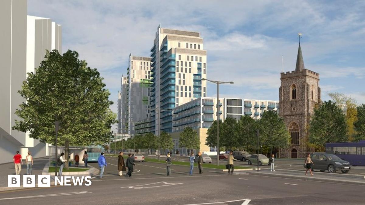 Slough towers 'would damage Windsor Castle views' - BBC News