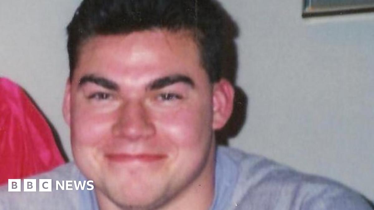 Cambridgeshire Police shelve 1995 Ian Grant murder inquiry - BBC News