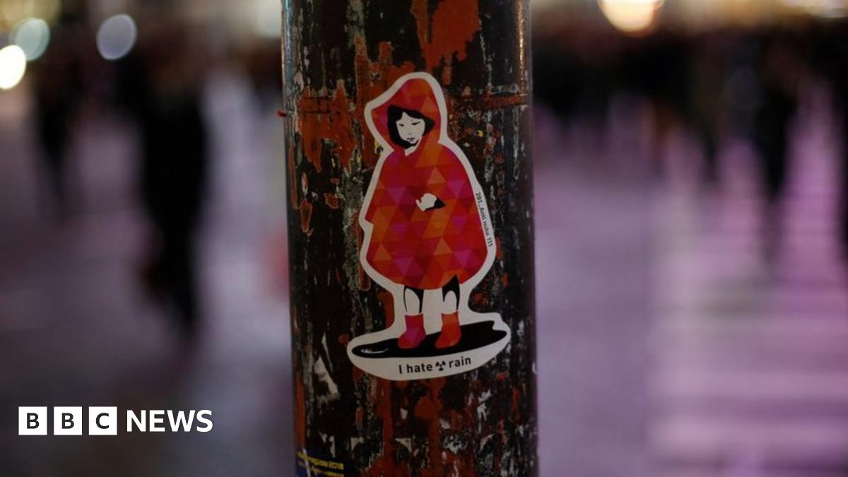 Day in pictures: 29 November 2013 - BBC News