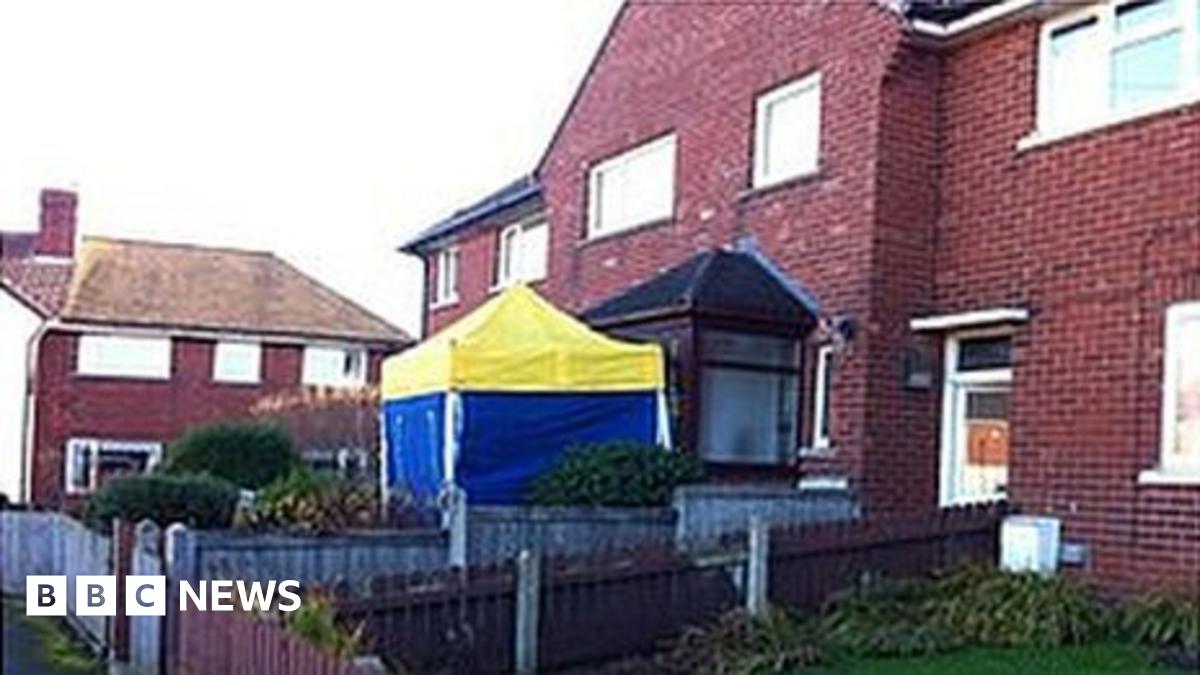 Jonathan Britton stabbing: Second arrest over West Kirby death - BBC News