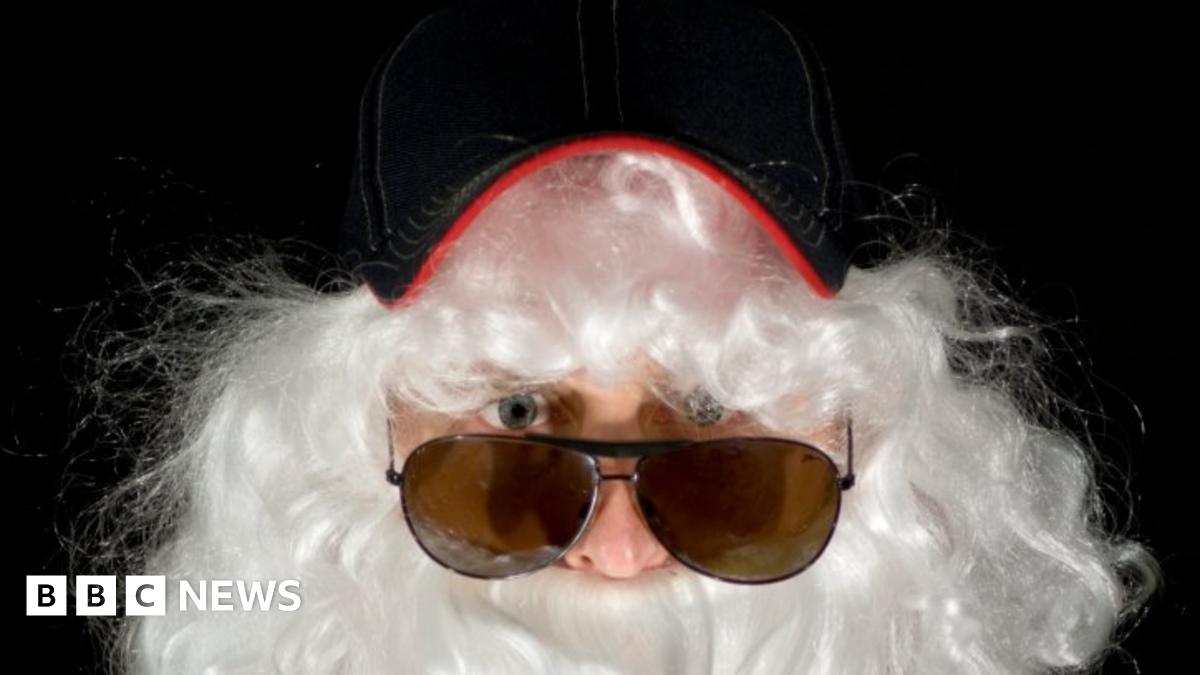 The 12 cyber-scams of Christmas - BBC News