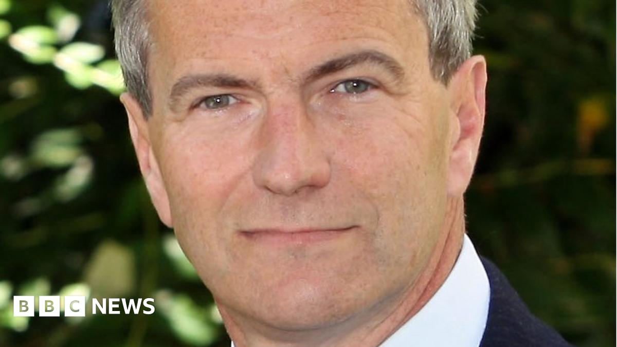 New Regius Keeper for Royal Botanic Garden Edinburgh - BBC News