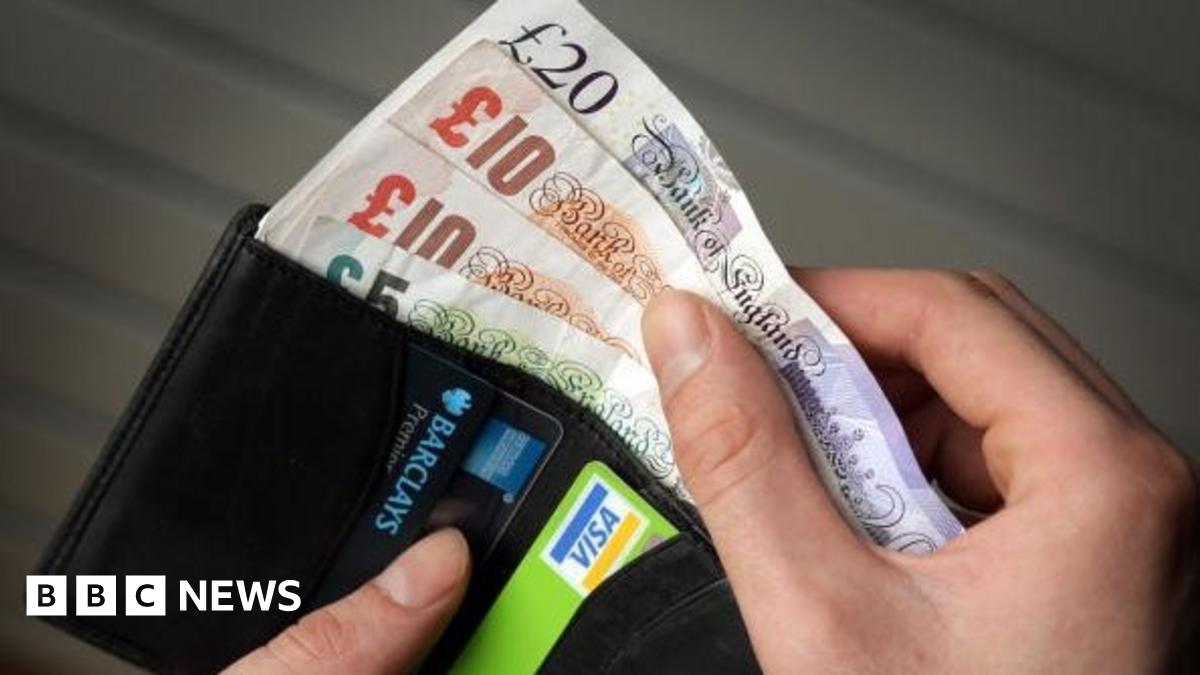 Online spending up by 16%, according to Ofcom - BBC News