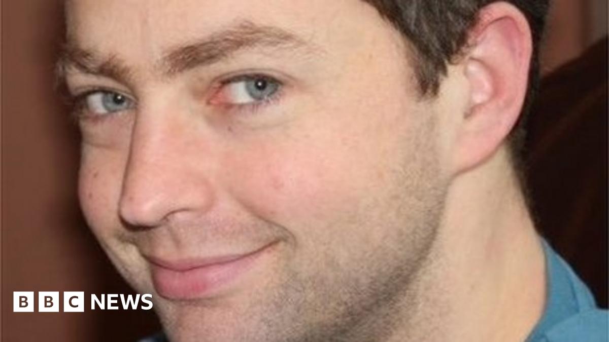 Killed detective Adrian Grew 'a 'fantastic daddy' - BBC News