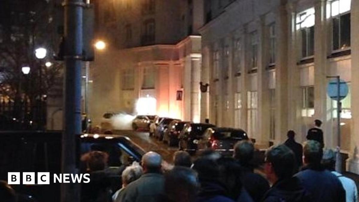 Belfast Cathedral Quarter bomb 'could have killed' - BBC News
