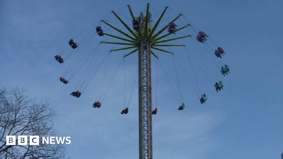 Edinburgh's Christmas: Star Flyer ride reopens - BBC News