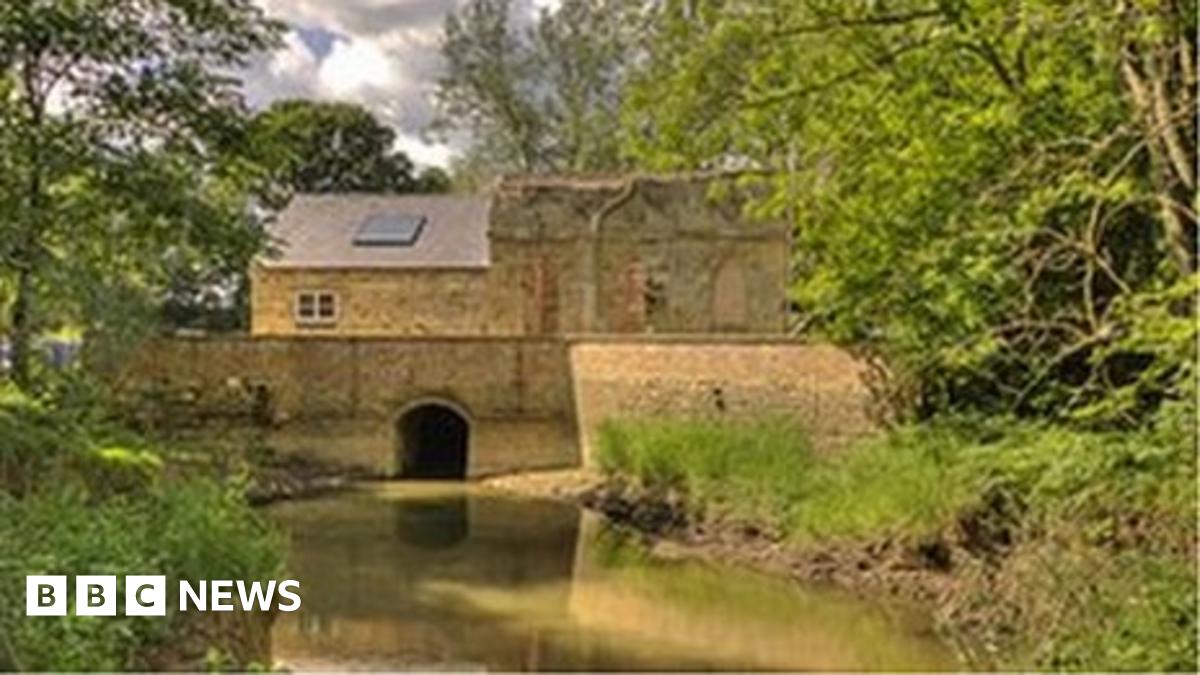 Restored Georgian watermill opened near Malton - BBC News