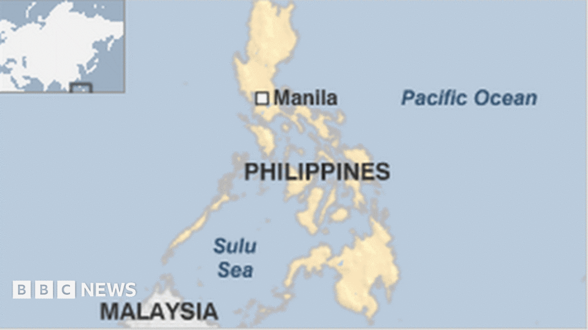 Philippines bus crash kills 13 - BBC News
