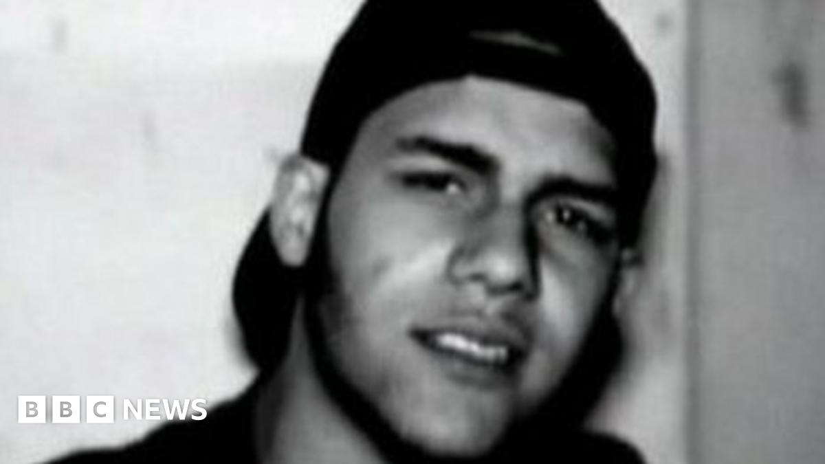 Joshua Ribera death: Knife 'surrender' in rapper's memory - BBC News
