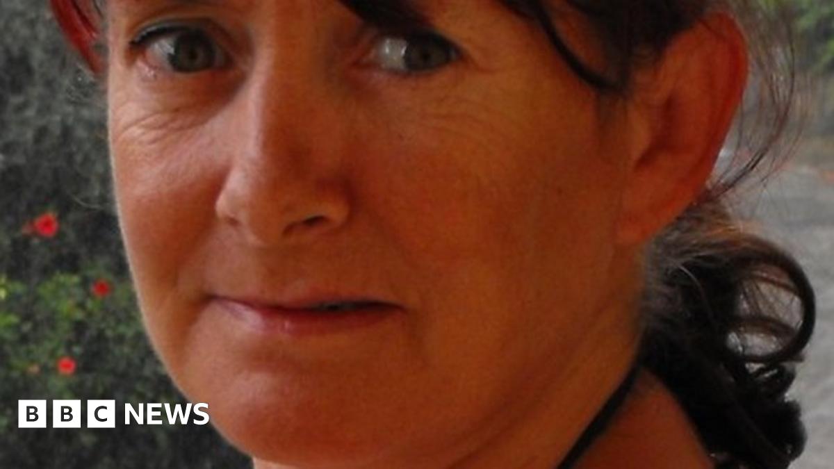 Jean Campbell murder: Accused 'may have killed' dog walker - BBC News