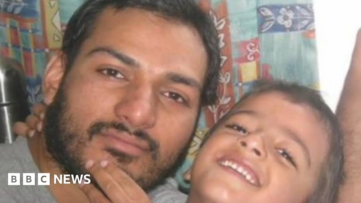 Syria doctor's family 'can investigate his death' - BBC News