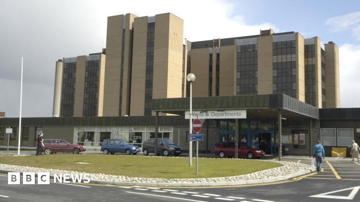 Gavin Shand back in custody after escape from hospital - BBC News