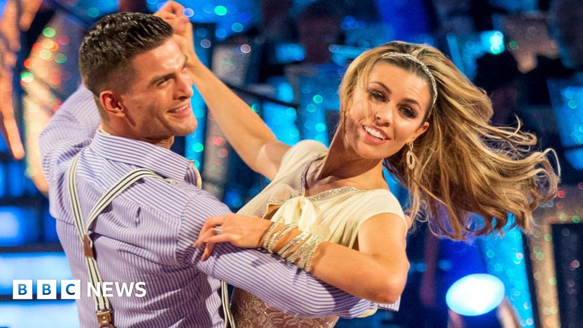 In pictures: The 2013 Strictly final - BBC News