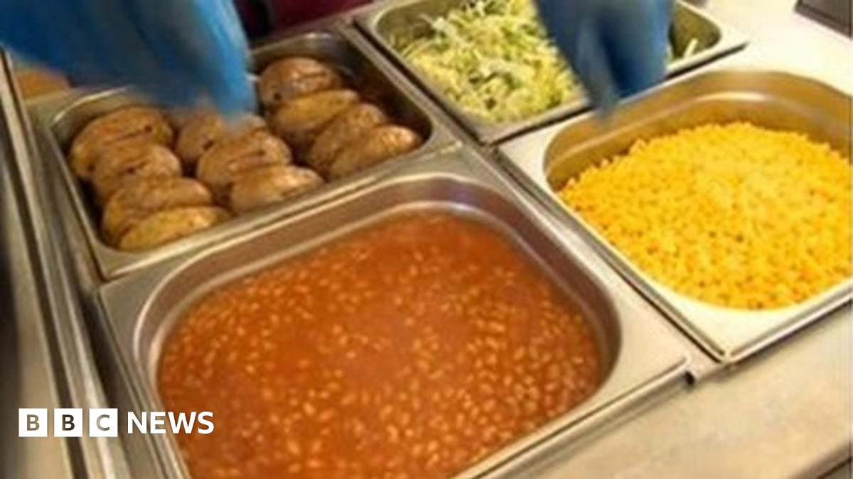 EIS union in 'free school meals for all infants' call - BBC News