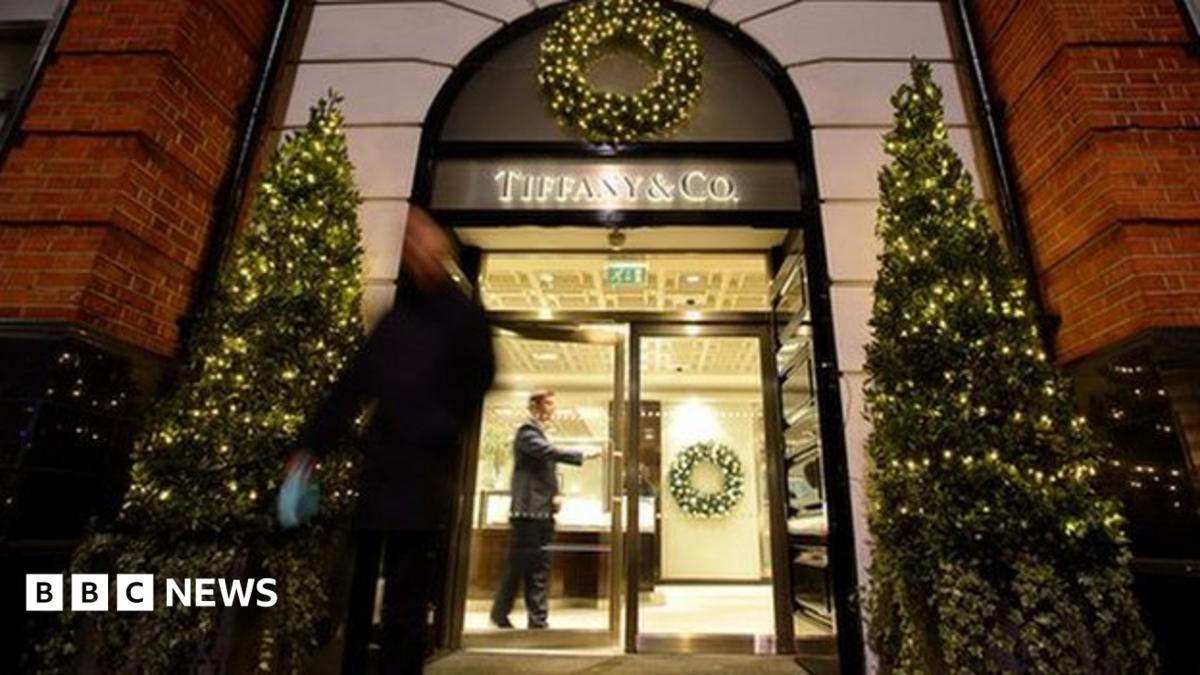 Tiffany & Co ordered to pay Swatch over failed venture - BBC News