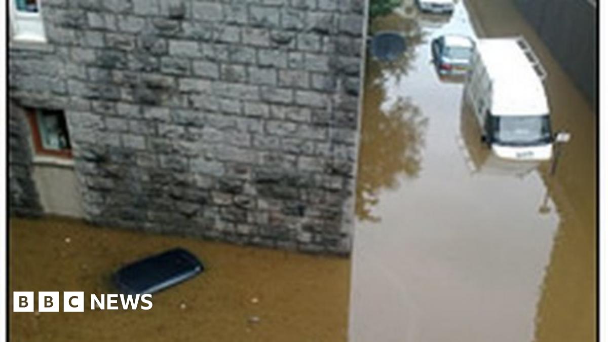 Denburn flood defences in Aberdeen announced - BBC News