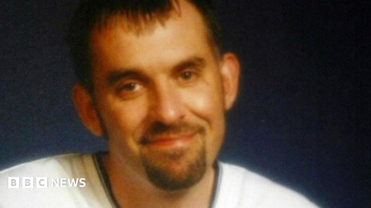 PC Broadhurst detective says police in 'more danger' than decade ago ...
