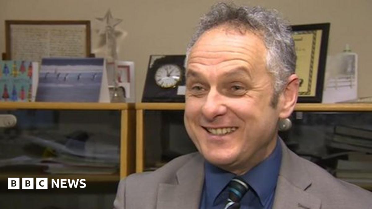 Northern Echo editor Peter Barron appointed MBE - BBC News