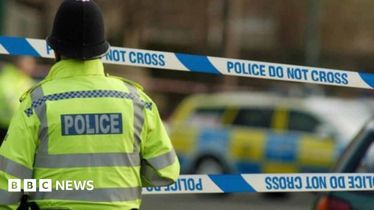 Man killed and two hurt in Wesham car crash - BBC News